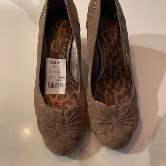 Sam Edelman | Shoes | Womens 6m Yee Sam Edelman Mircofiber Heels | Poshmark